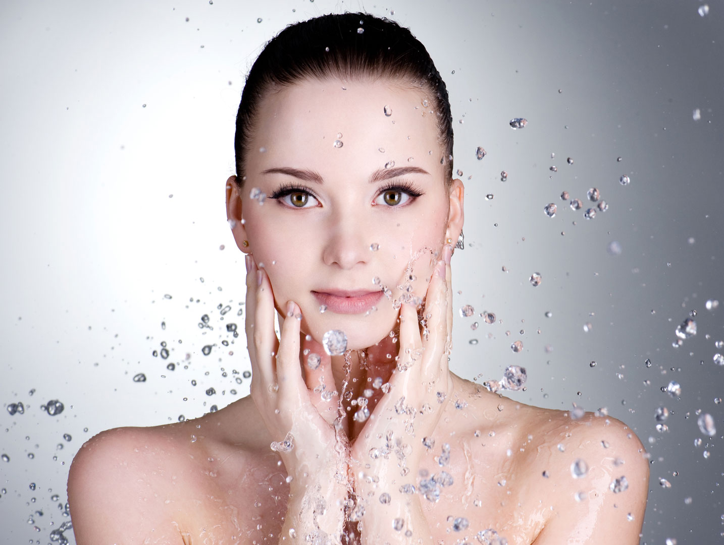Facial cleansing - DS Iconic Beauty - Aesthetic Medicine - Albir